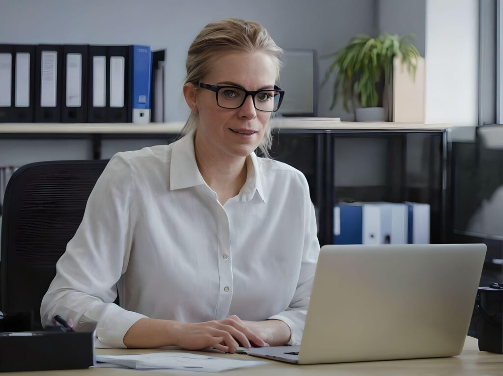 Responsable Marketing Digital - CYWYC